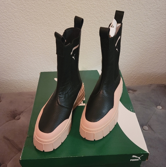 Puma | Shoes | Puma Woman Mayze Stack Round Toe Pull On Platform ...